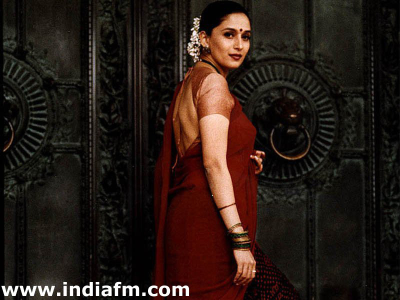 Gaja Gamini 2000 Wallpapers | madhuri-dixit-36 - Bollywood Hungama